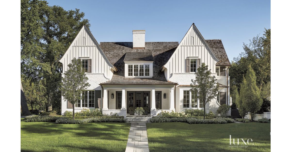 Front Garage Modern Farmhouse